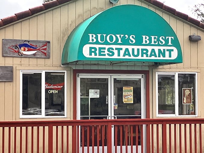 Part market, part restaurant – this humble spot lets the fresh catch do all the talking.