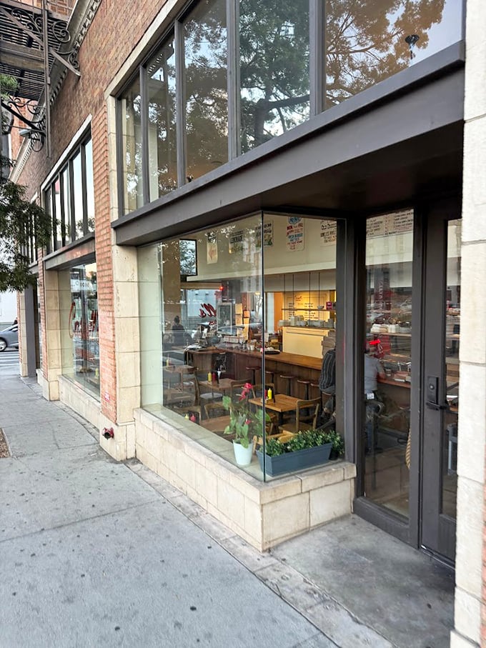 Through these windows lies burger perfection – Cassell's modern-meets-retro vibe is just the appetizer to their main event: impossibly juicy patties.