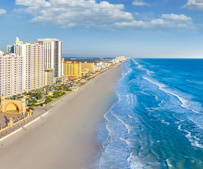 Waves of affordability crash along Daytona's shores. This view doesn't require a millionaire's budget—just a appreciation for coastal beauty.