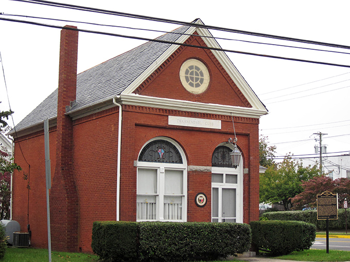 The perfect blend of small-town charm and historic appeal – Lewes' architecture tells stories from America's earliest days.