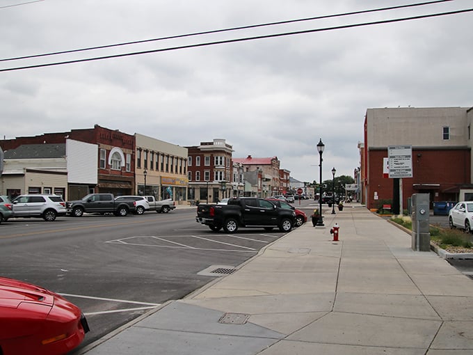 Downtown charm with a side of maritime history – brick buildings that have witnessed generations of lake tales.