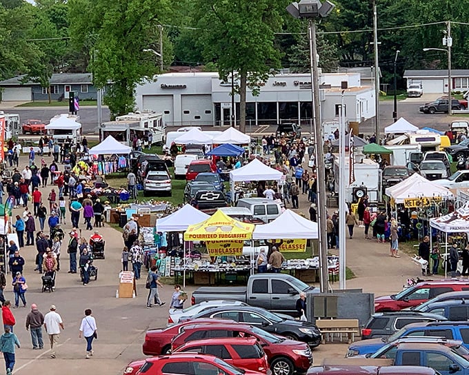 The colorful chaos of outdoor bargain hunting – where one person's "finally getting rid of it" becomes another's "just what I needed!"