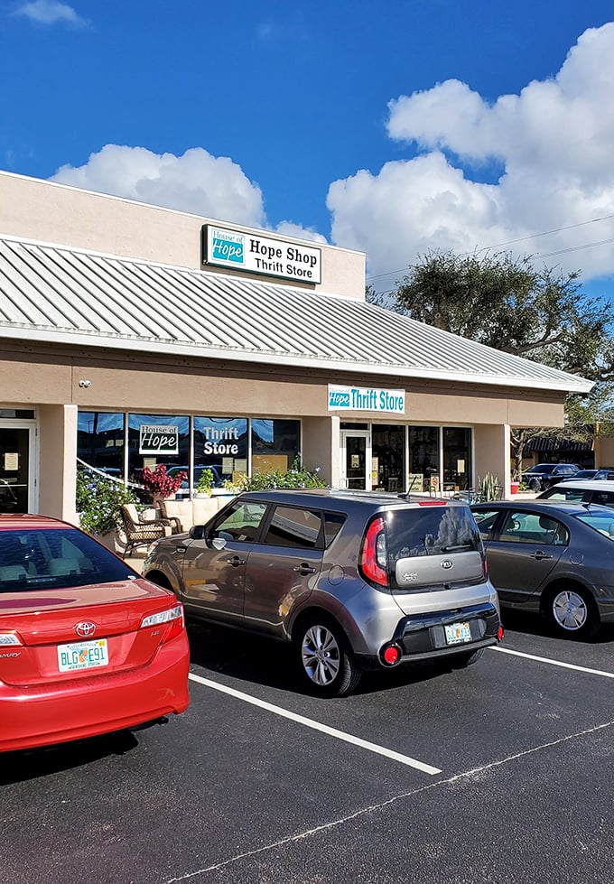 Blue skies and thrift finds – a perfect Florida afternoon waiting to happen at this Stuart gem.