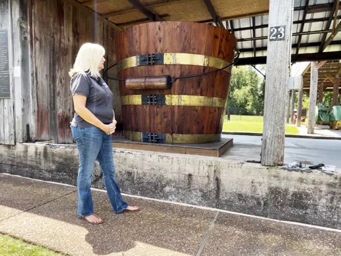 When regular buckets just won't do, Tennessee goes big with this wooden wonder that makes Jack and Jill's bucket look like a thimble.