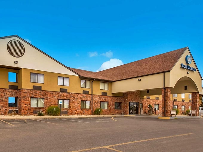 Affordable accommodations that won't have you checking your retirement account balance at checkout. Comfort without coastal pricing—what a concept!