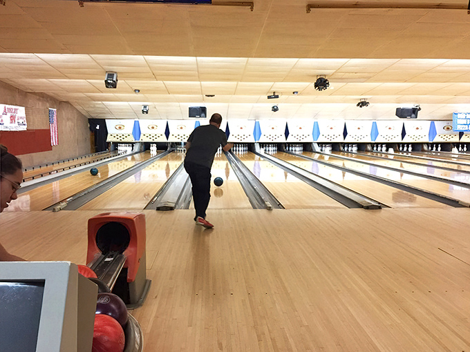Even the bowling alley in Bellefonte feels nostalgic. This is where strikes and spares happen the old-fashioned way—with actual human interaction.