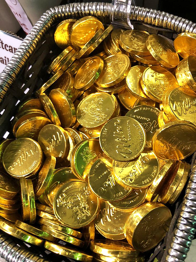 Chocolate coins that make you feel like a pirate who discovered the tastiest treasure. These golden discs are worth their weight in... well, chocolate.