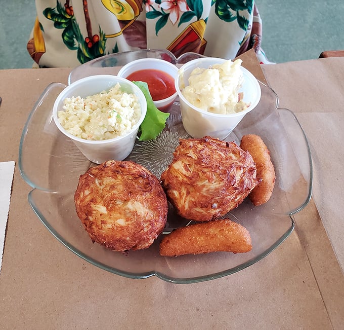 Golden-fried crab cakes that are all meat, no filler – the way Neptune himself would demand them to be served.