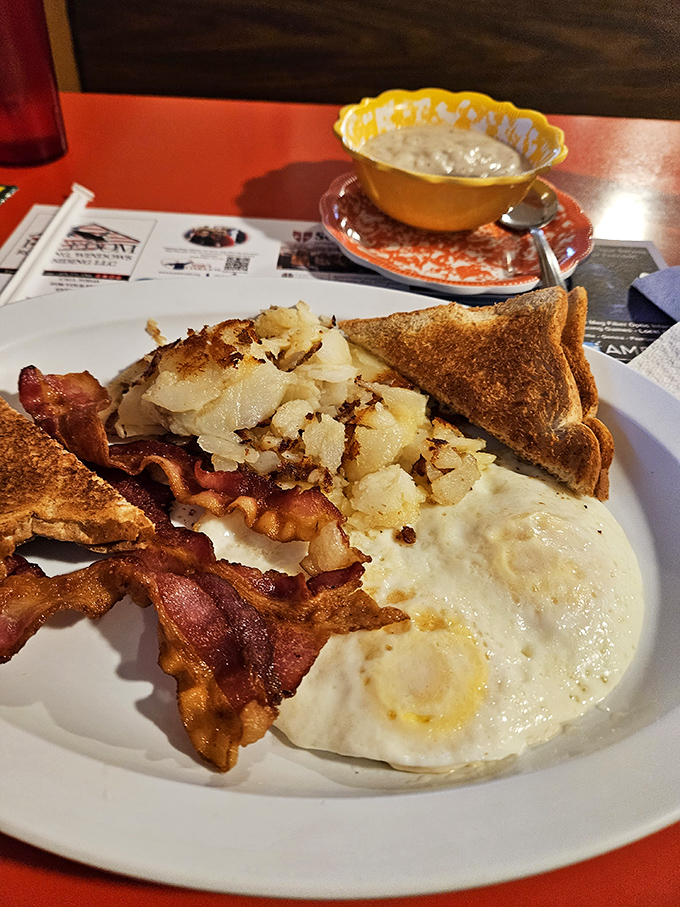 Behold the golden glory that'll have you canceling tomorrow's breakfast plans to come back for more.