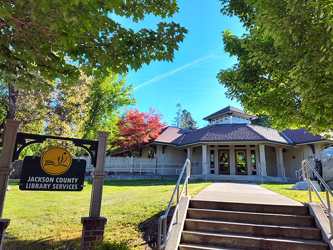 Jacksonville's library doesn't just house books—it offers a masterclass in how public buildings can be both functional and beautiful. Knowledge with architectural flair.