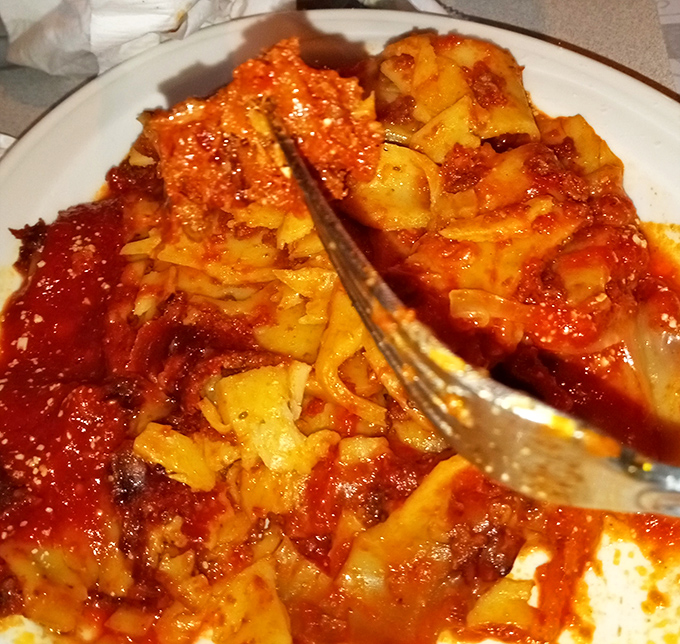 Lasagna that doesn't know the meaning of skimpy. Those layers of pasta, sauce, and cheese are having the reunion party of the century.