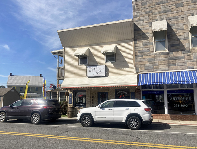 Main Street Café embodies the quintessential small-town eatery – where breakfast conversations often stretch into lunch and nobody minds one bit.