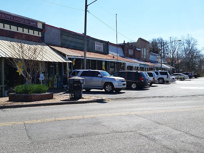 Main Street's parade of parked cars tells the story – locals and visitors alike can't resist the pull of these historic buildings.
