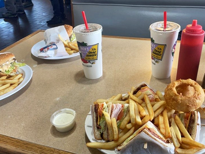 When your plate arrives looking this good, you know someone in the kitchen truly cares.