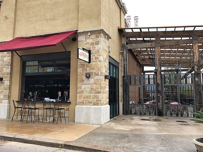 Grimaldi's Pizzeria: That covered patio promises pizza with a side of fresh air. Stone walls and good food—what more could you want?