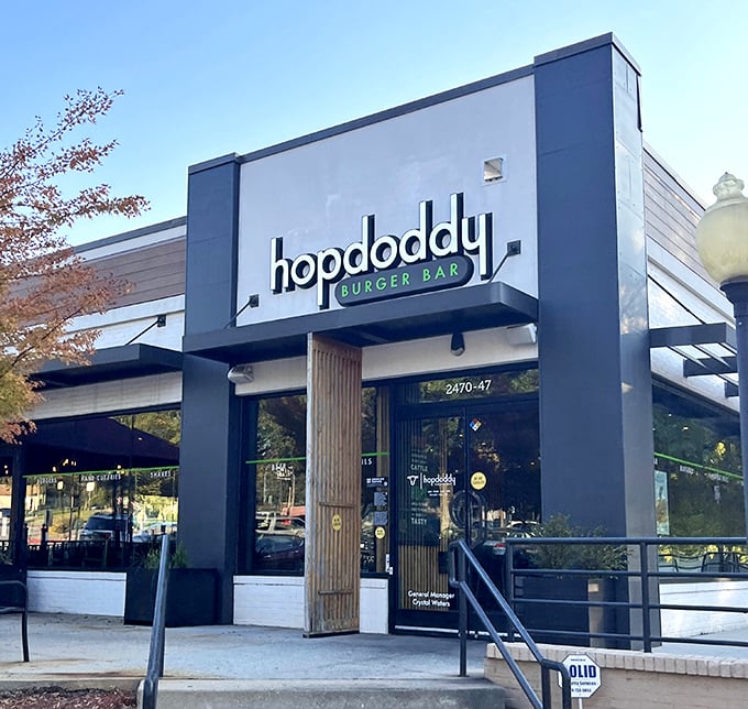 Hopdoddy's sleek, modern facade brings burger sophistication to Briarcliff Road – where craft meets comfort in delicious harmony.