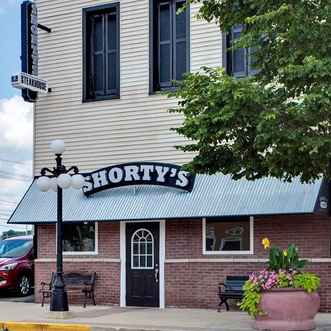 Shorty's unassuming storefront hides a local legend. That vintage lamp post has guided hungry Hoosiers to steak nirvana for generations.