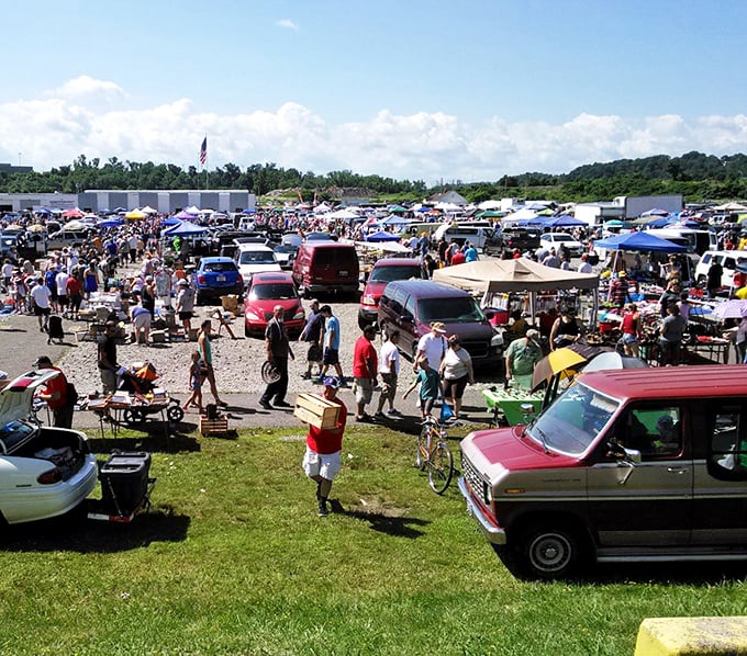 Trader Jack’s outdoor market is a treasure hunter’s playground—like your eccentric uncle’s garage sale, multiplied by a hundred and spread across a sunny field.