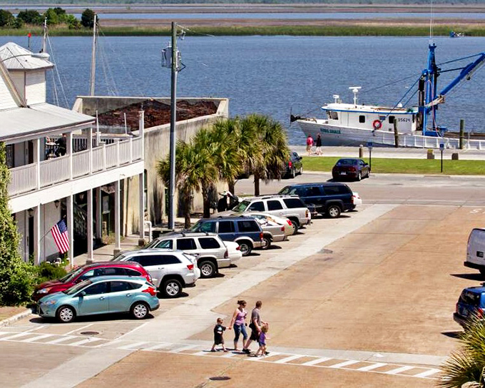 Small-town America lives on in Apalachicola, where the pace is slower and the architecture speaks volumes.