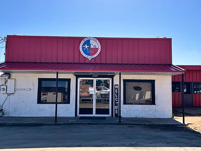 The modest exterior of LJ's is like a poker player with a royal flush – no need to show off when you've got the goods.