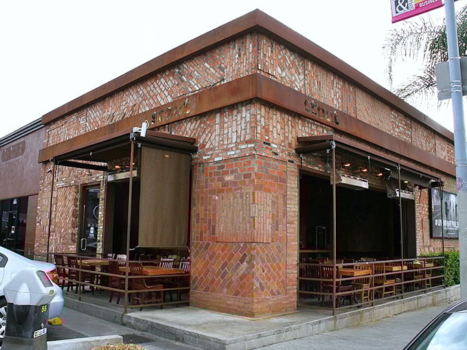As night falls, Stout transforms into a burger speakeasy – the kind of place where beef and beer conversations flow as freely as the taps.