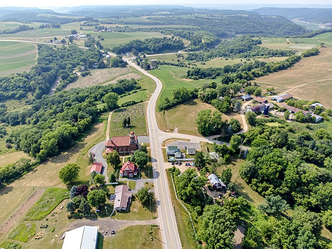 Rolling hills and open skies frame Washington's countryside – where your retirement soundtrack is birds, not traffic.