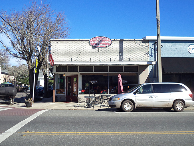 Small-town cafés have the best stories. This unassuming eatery probably serves the kind of breakfast that makes you forget about your diet resolutions.
