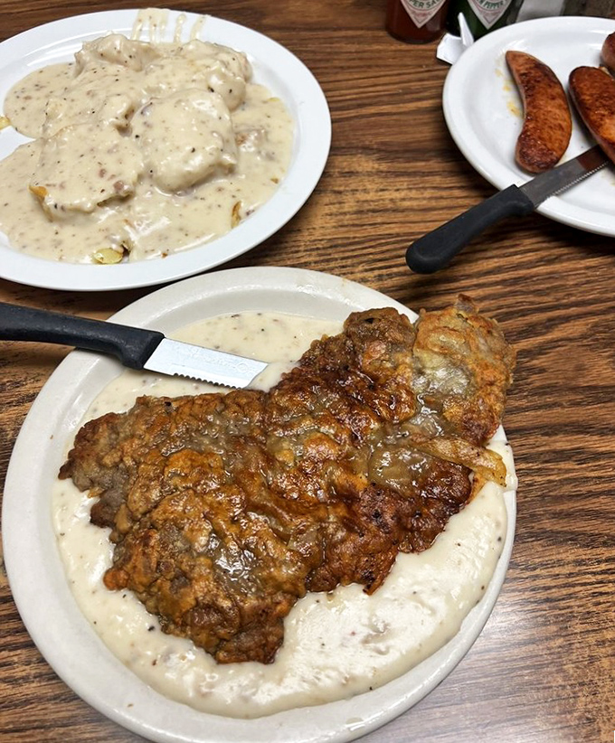 Country fried steak meets its perfect match in Flo's signature gravy – a combination that's been making mornings better since before Instagram existed.