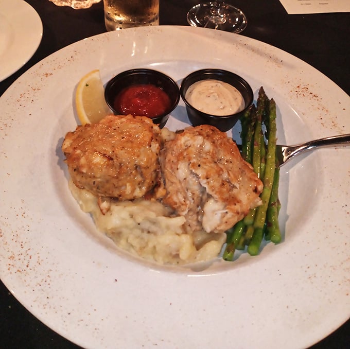 These crab cakes actually contain crab – revolutionary concept! – served with asparagus that still remembers what sunshine feels like.