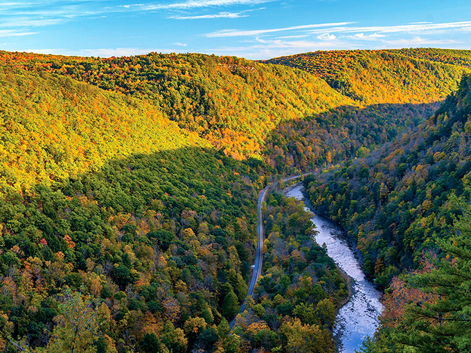 Pennsylvania's Grand Canyon reveals itself in autumn glory, a 1,000-foot-deep gorge that proves you don't need to head west for breathtaking natural wonders.