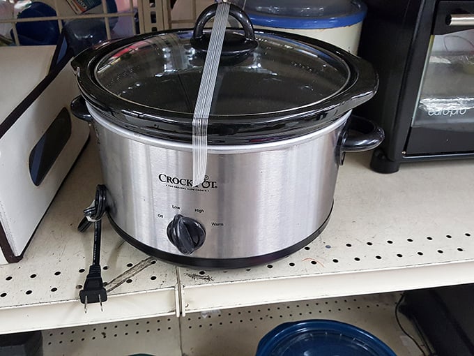 This lonely Crock-Pot sits patiently, dreaming of the day it'll once again transform tough cuts into tender feasts in someone's kitchen.