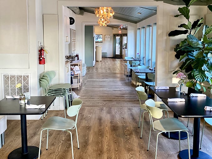 Airy, bright, and inviting—this café embodies Lowcountry charm. The kind of place where breakfast stretches lazily into lunch without anyone minding.
