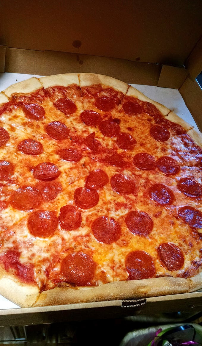 Pepperoni polka dots dancing on a cheese canvas – Fred Astaire would approve of this choreography.