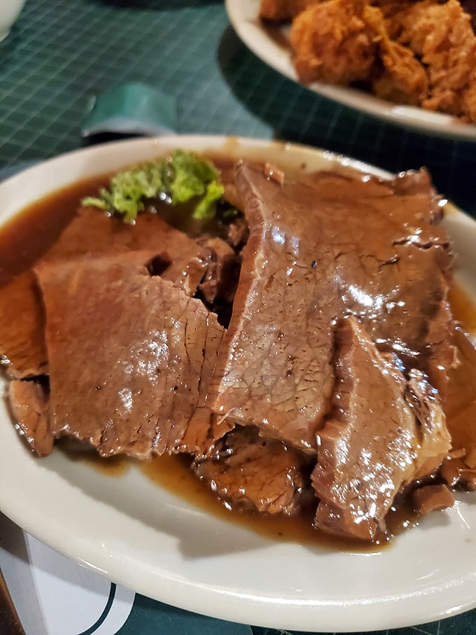 Roast beef so tender it practically surrenders to your fork. This isn't just dinner; it's a masterclass in patience and proper cooking.
