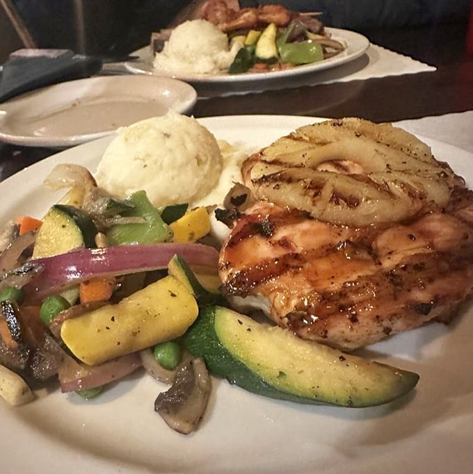 Not just a one-trick pony – their Hawaiian Teriyaki Chicken proves House of Beef respects those who somehow missed the memo about their name.
