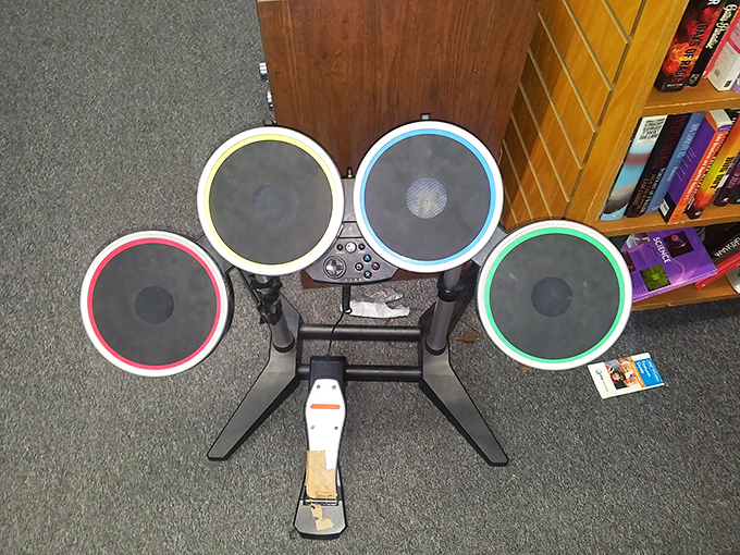 Rock star dreams at garage sale prices! This electronic drum kit awaits its next Keith Moon or Ringo Starr—neighbors will be thrilled, I'm sure.