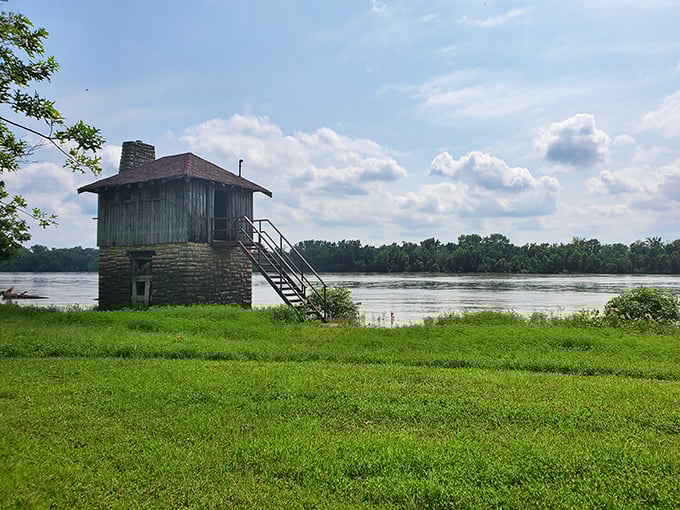 This riverside lookout has witnessed countless sunrises, floods, and first kisses. If these limestone walls could talk, they'd probably say, "Please stop carving your initials."
