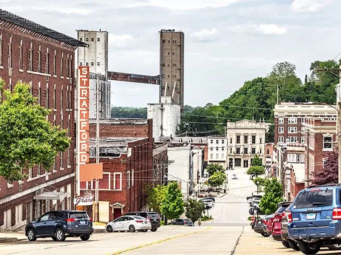 Alton's colorful downtown buildings are like a painter's palette—but the real masterpiece is how far your retirement dollars stretch here!