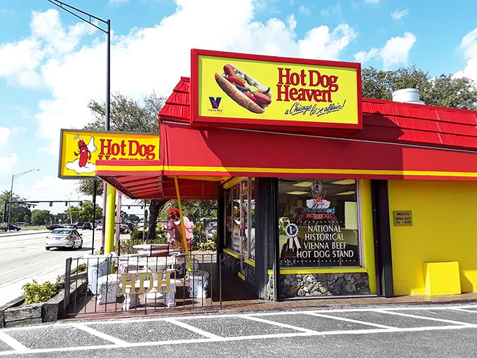 Bright yellow screams "hot dogs here!" louder than any billboard - and the food backs up the bold promise.
