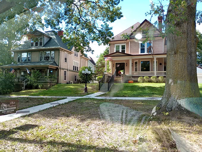Marietta's historic waterfront district looks like it's waiting for Mark Twain to stroll by. River town magic!