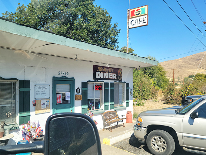 Molly B's Diner looks like it was plucked from a 1950s postcard and dropped into Tygh Valley.