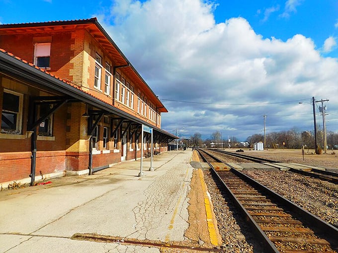 All aboard the savings train! Poplar Bluff's historic station reminds us that good things—and good home prices—are worth waiting for.