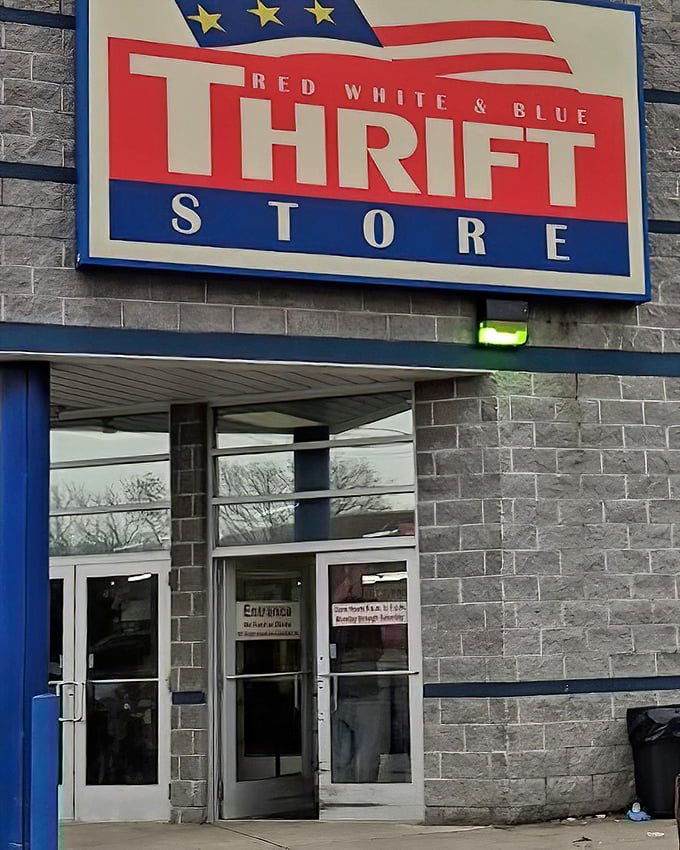 Red, white, blue, and green—the colors of patriotism and the money you'll save at this Pittsburgh thrifting institution.