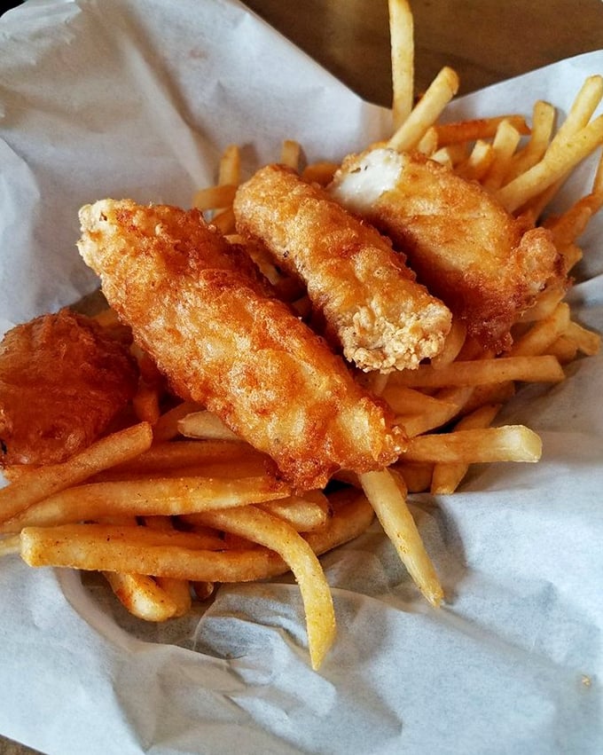 Golden-battered fish and crispy fries—the beach vacation your taste buds have been dreaming about. Comfort food that hugs you from the inside.