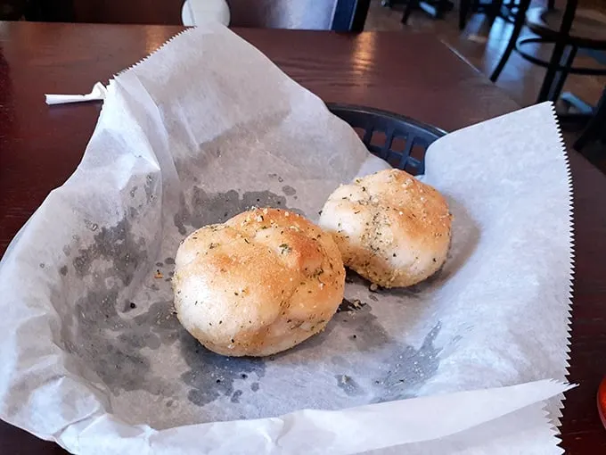 Garlic rolls that'll have you speaking fluent Italian by the third bite – or at least trying.