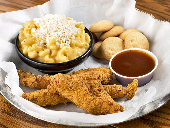 Comfort food done right—golden chicken tenders, creamy mac and cheese, and vanilla wafers that bring back childhood memories with grown-up execution.