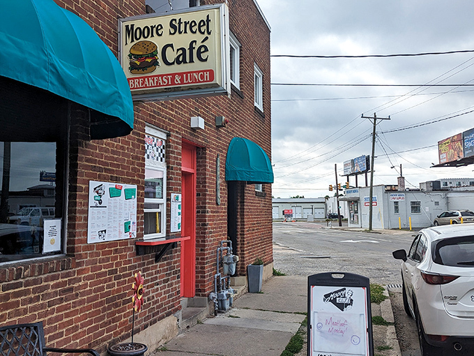 Moore Street Café embodies that perfect neighborhood breakfast spot where locals gather for coffee and conversation. The kind of place where everybody knows your order.