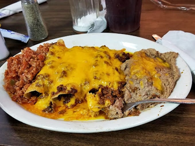 Cheese enchiladas swimming in vibrant sauce – proof that Mary's doesn't just master Texas classics, but ventures successfully across the border too.