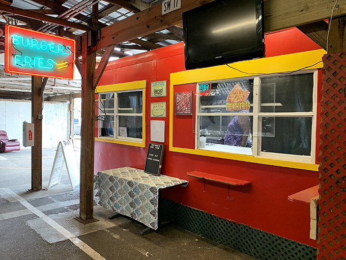 The universal flea market truth: All that bargain hunting works up an appetite. This cheerful burger stand promises the fuel needed for second-wind shopping.
