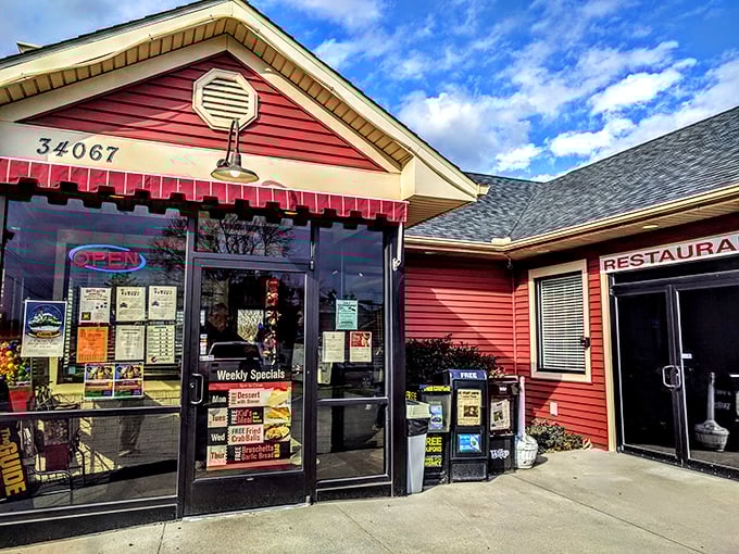 Red siding, red-hot comfort food! This roadside gem serves up plates that would make your grandmother both proud and jealous.